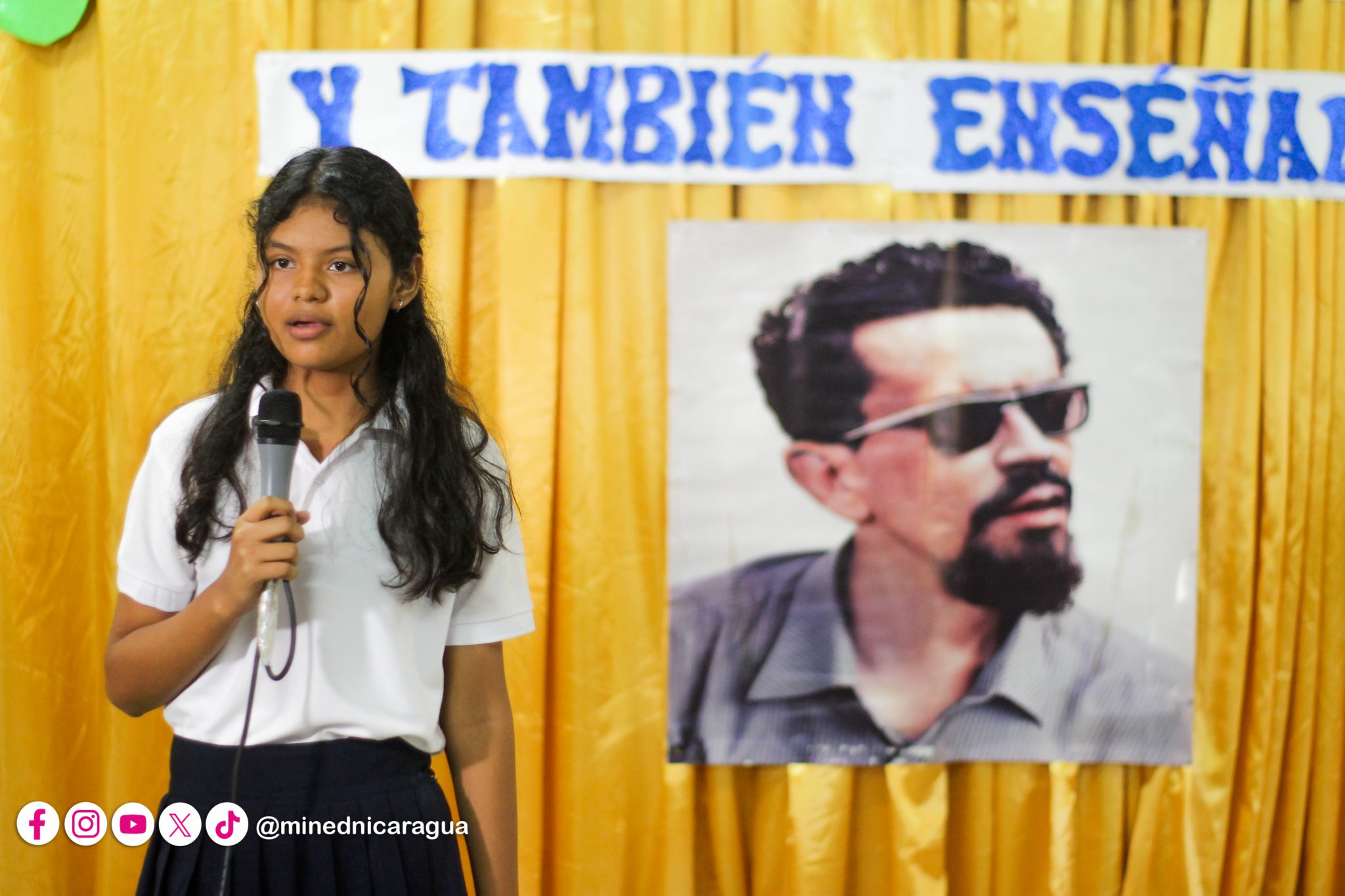 Homenaje al Comandante Carlos Fonseca en el Instituto Ramírez Goyena ...